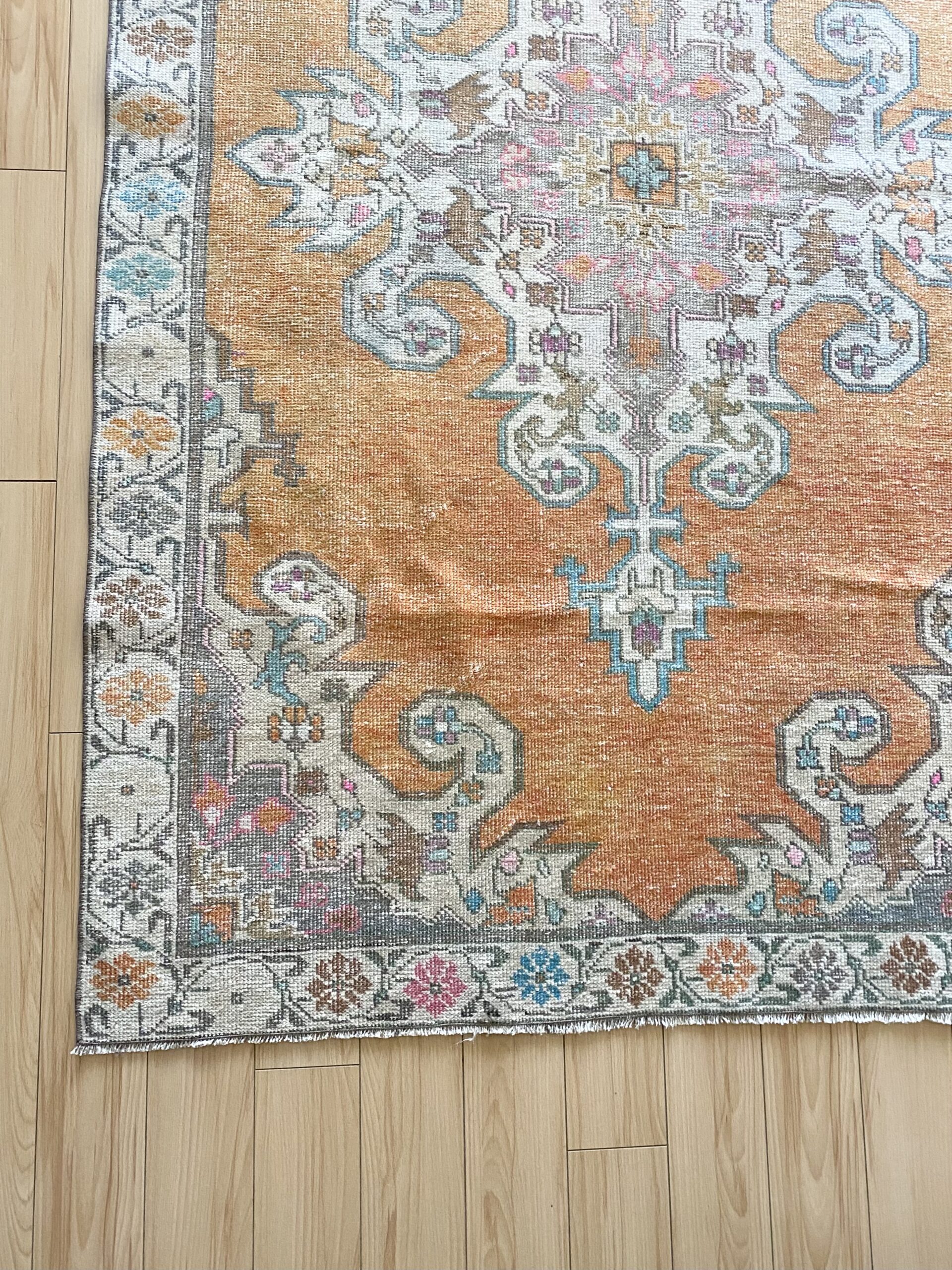 Tango, Vintage Turkish Area Rug 7*4-6 – HANDPICKED ARTIFACTS